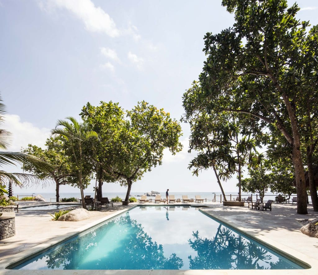 NIKOI ISLAND - Robin Hood Feeling mit einem Hauch von Luxus ...