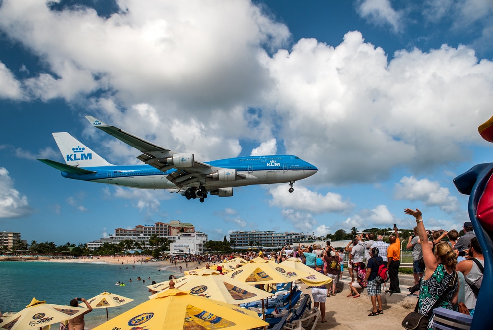 Maho Beach: Wo Abenteuer und Entspannung im Einklang stehen